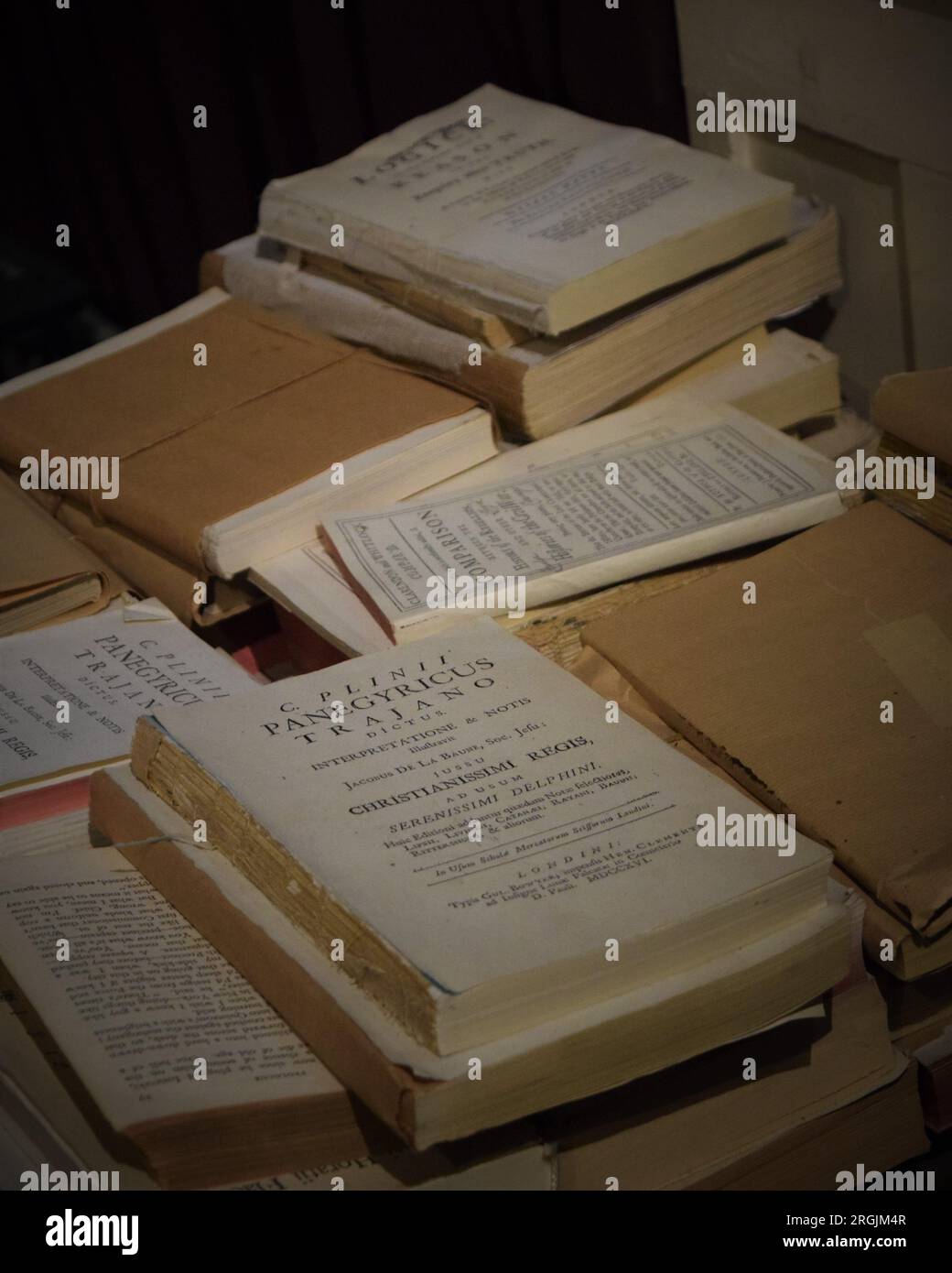 Books in Samuel Johnson's Birthplace Museum, Lichfield Stock Photo - Alamy