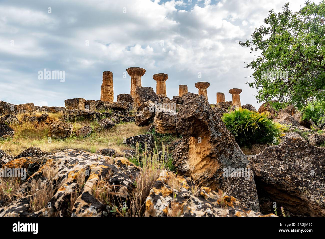 Temple of Heracles in the Valley of the Temples, Agrigento, Sicily ...