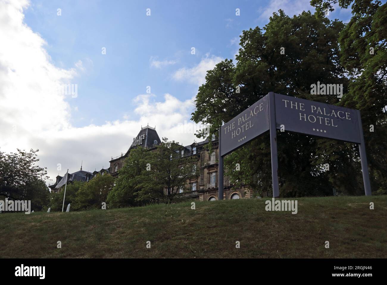 Palace hotel building hi-res stock photography and images - Alamy