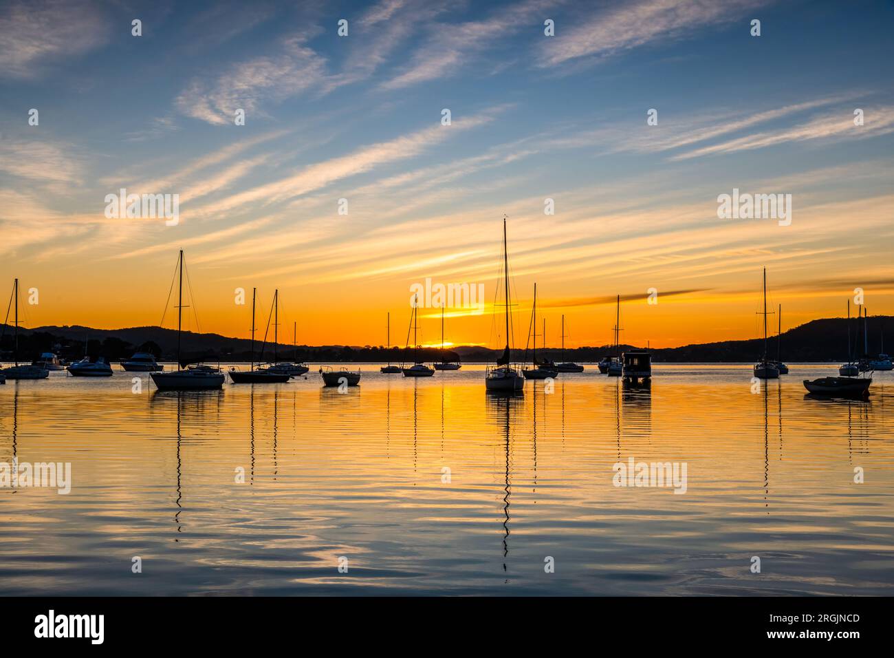 High cloud sunrise over Brisbane Water at Koolewong and Tascott on the ...