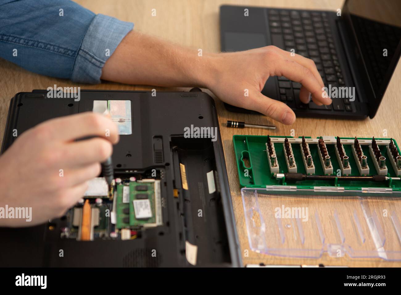 Expertise upgrade hi-res stock photography and images - Alamy