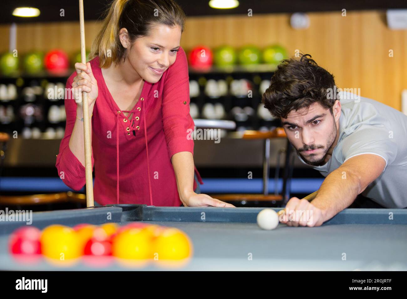 Pool balls breaking hi-res stock photography and images - Alamy