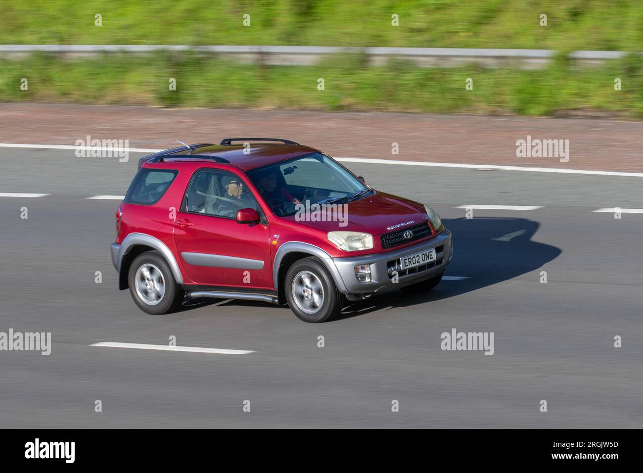 2003 toyota rav4 hi-res stock photography and images - Alamy