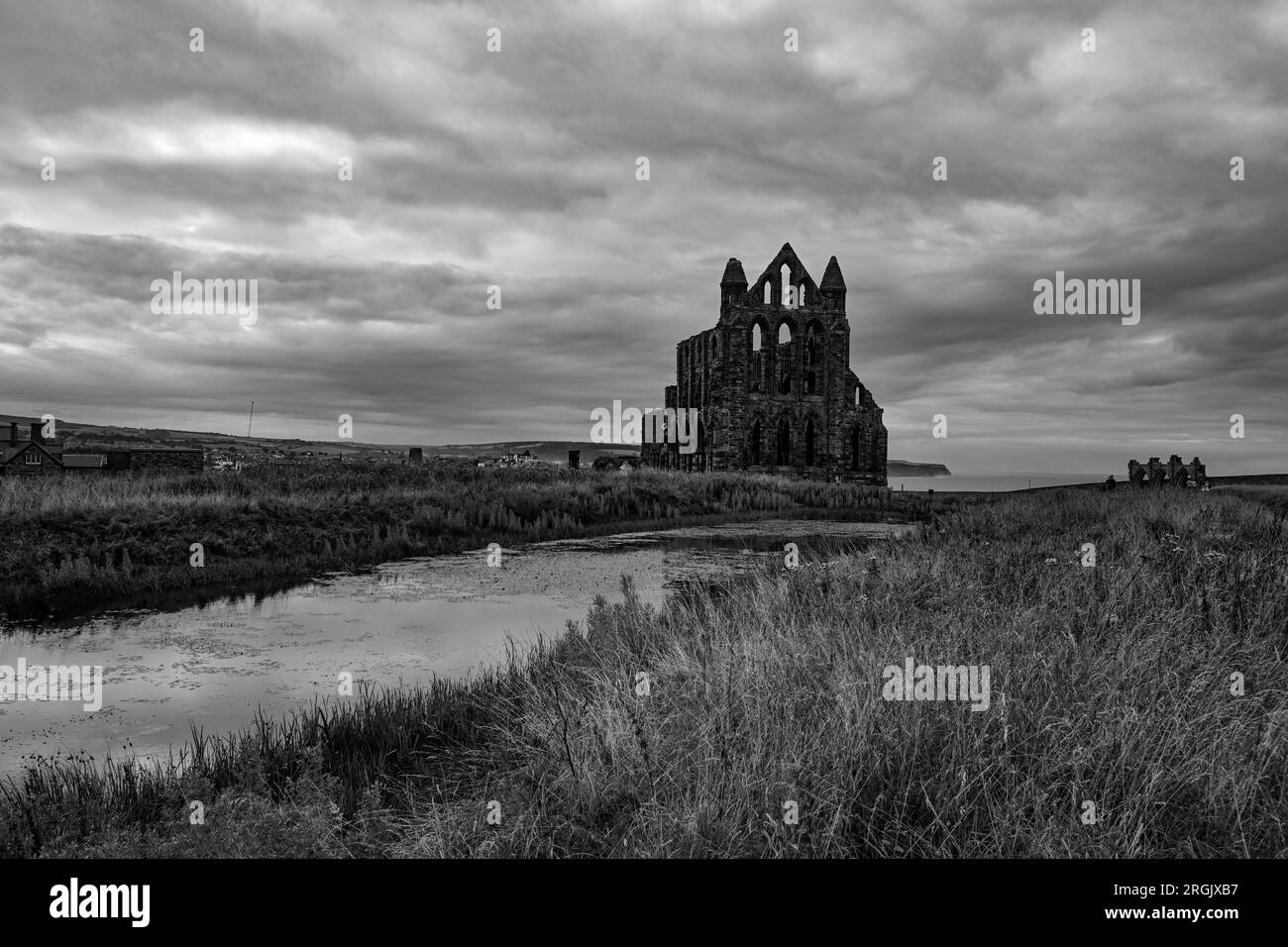 Whitby Abbey moody dramatic cloudscape Bram Stoker Dracula Stock Photo ...