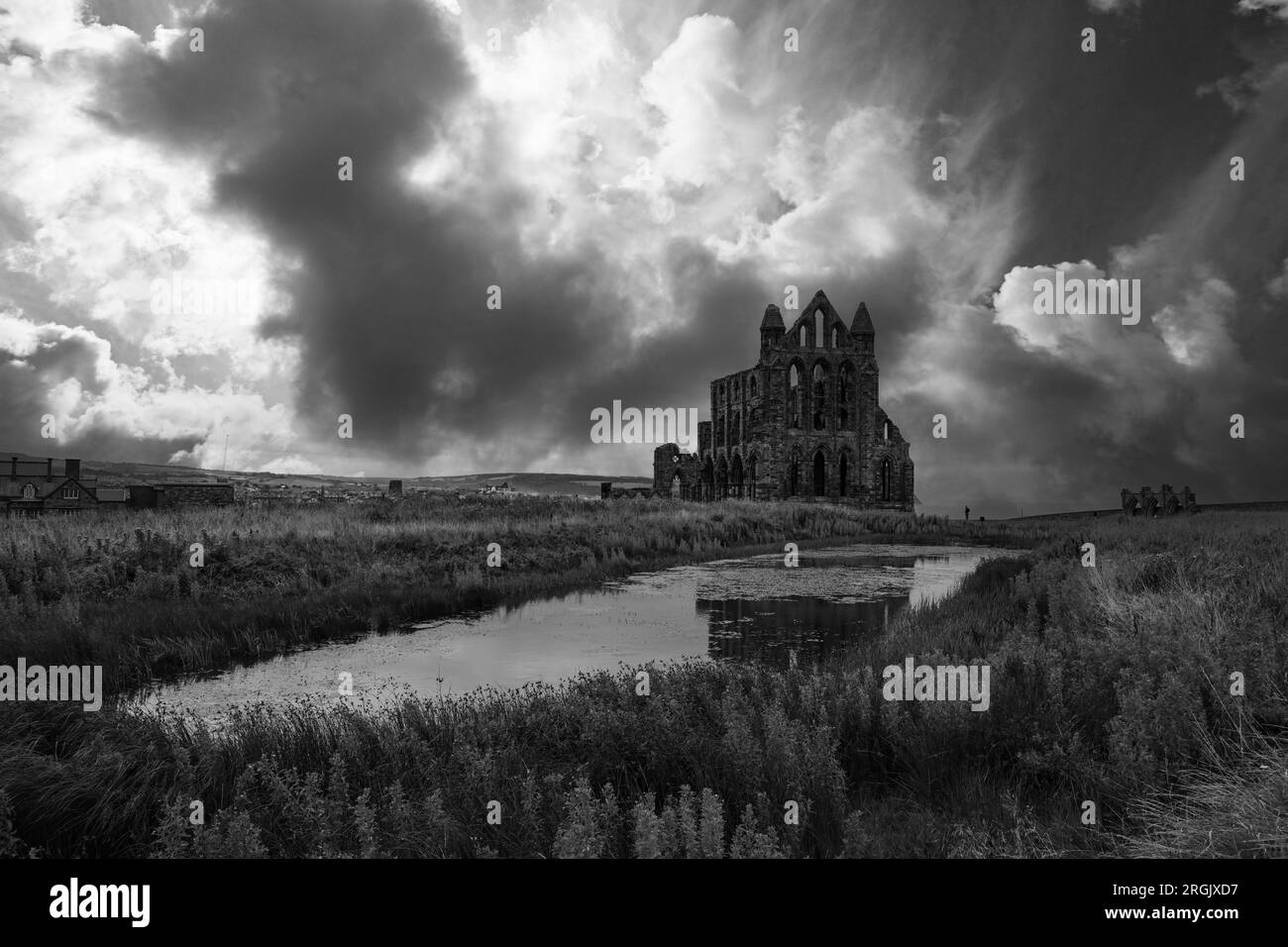 Whitby Abbey moody dramatic cloudscape Bram Stoker Dracula Stock Photo ...