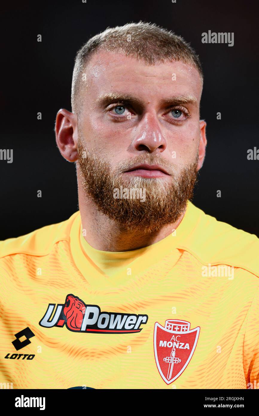 Michele Di Gregorio of AC Monza looks on prior to the Trofeo Silvio ...