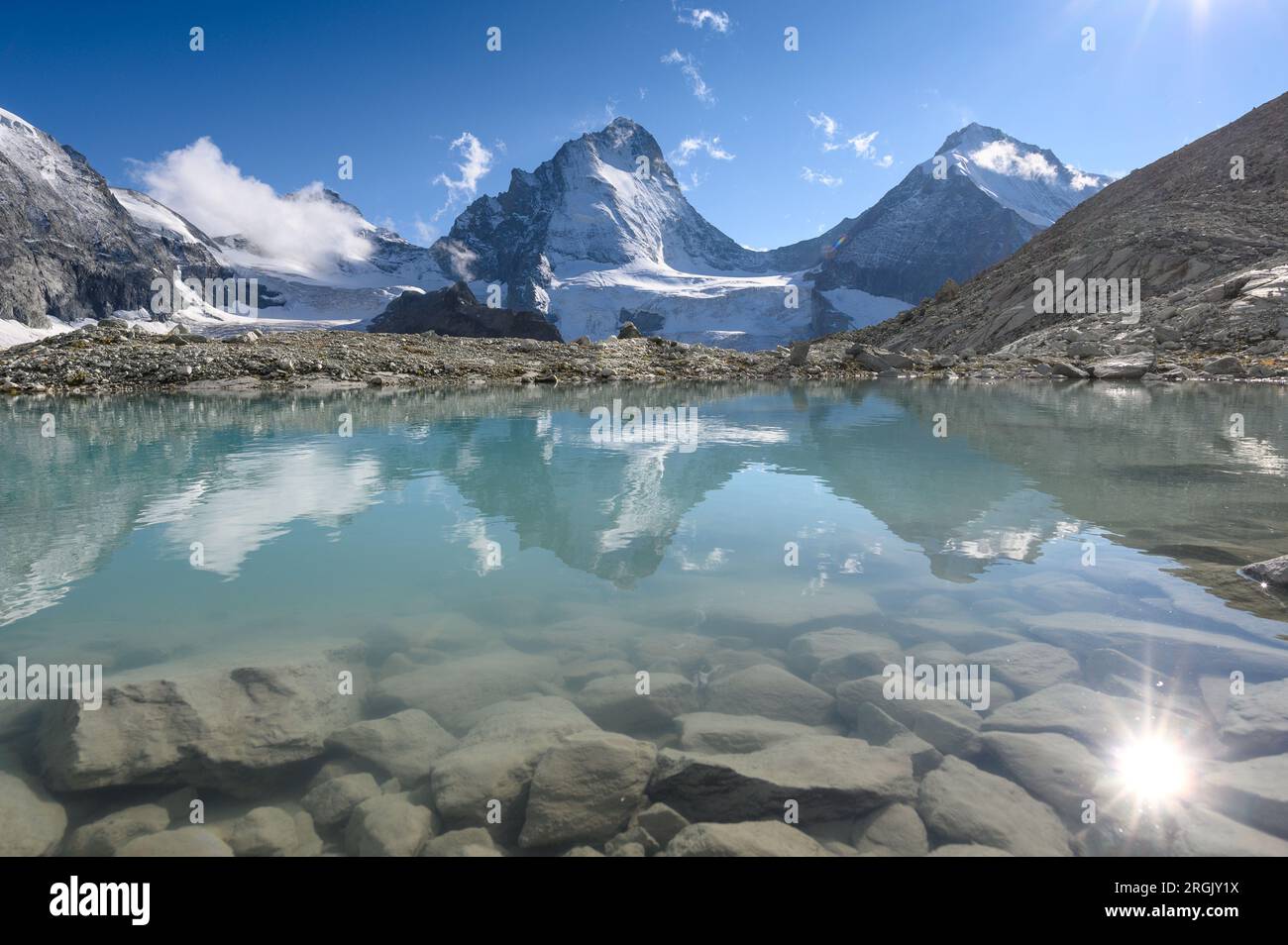 Blanche lake hi-res stock photography and images - Alamy