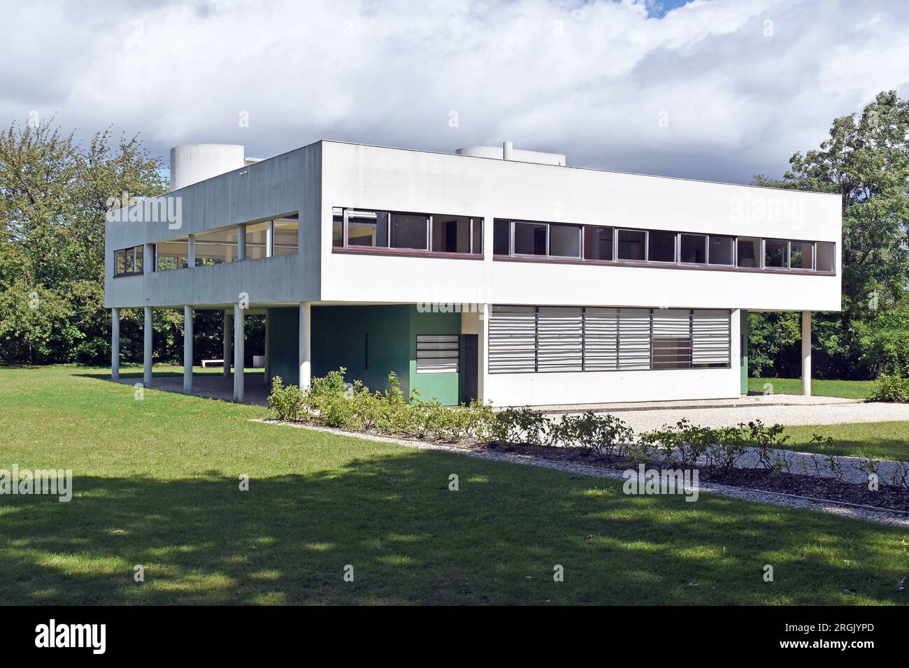 Villa Savoye, a masterpiece of the Modern Movement, architect Le ...