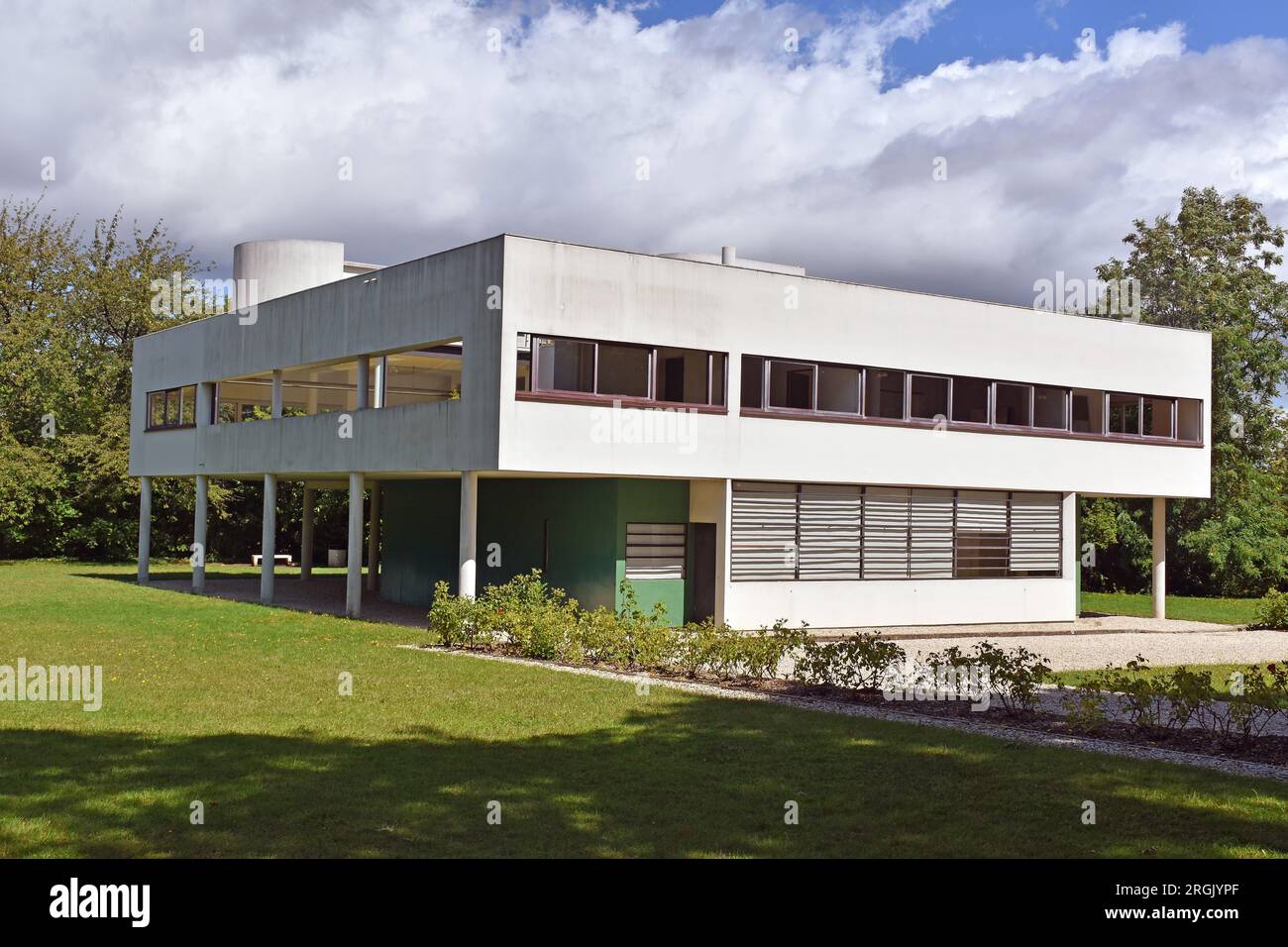 Villa Savoye, a masterpiece of the Modern Movement, architect Le ...