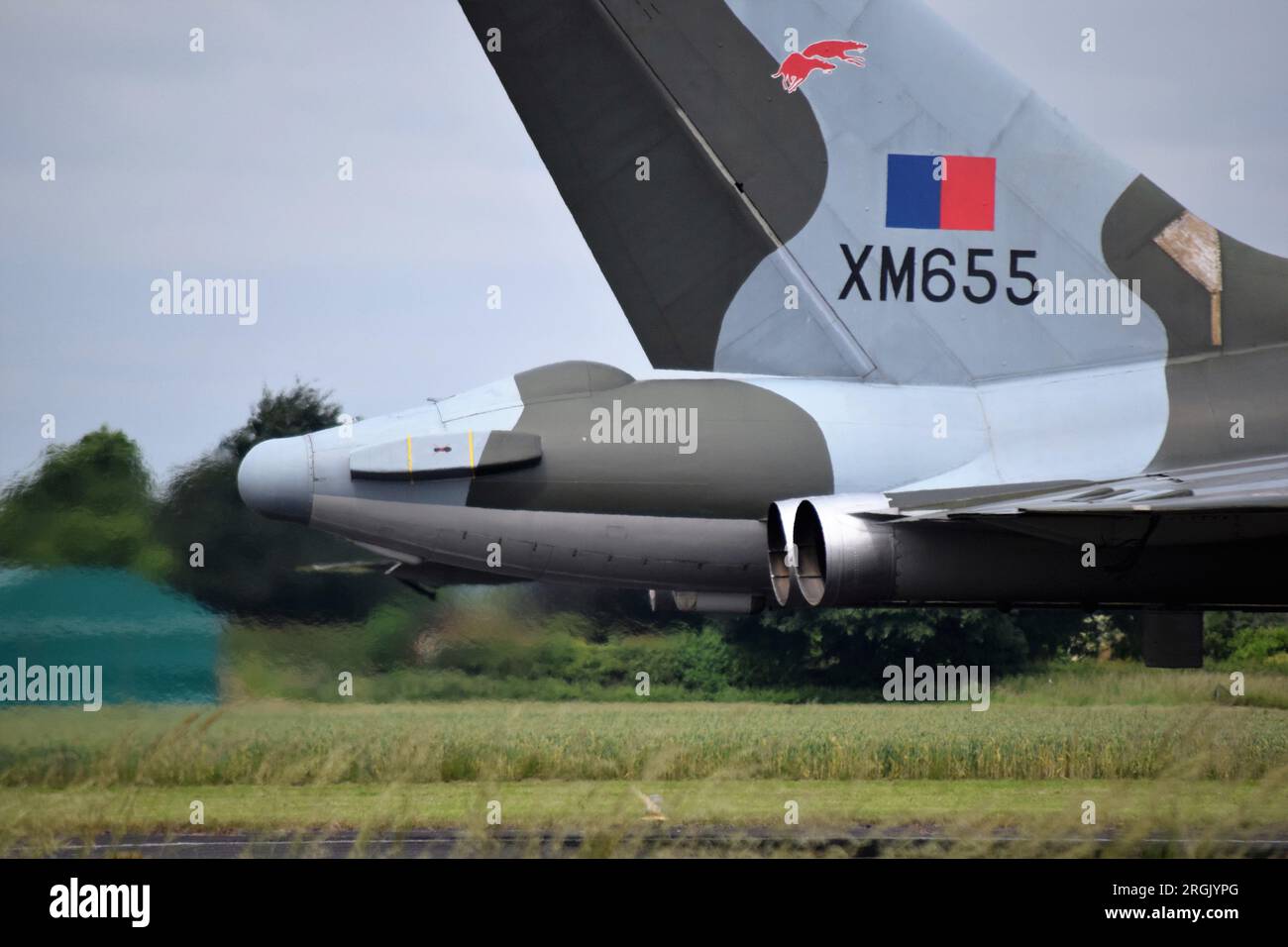 Jet haze from Vulcan XM655 Stock Photo - Alamy