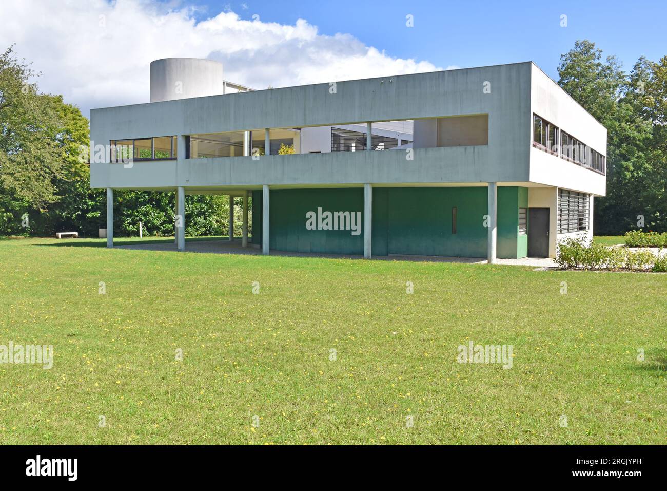 Villa Savoye, a masterpiece of the Modern Movement, architect Le ...