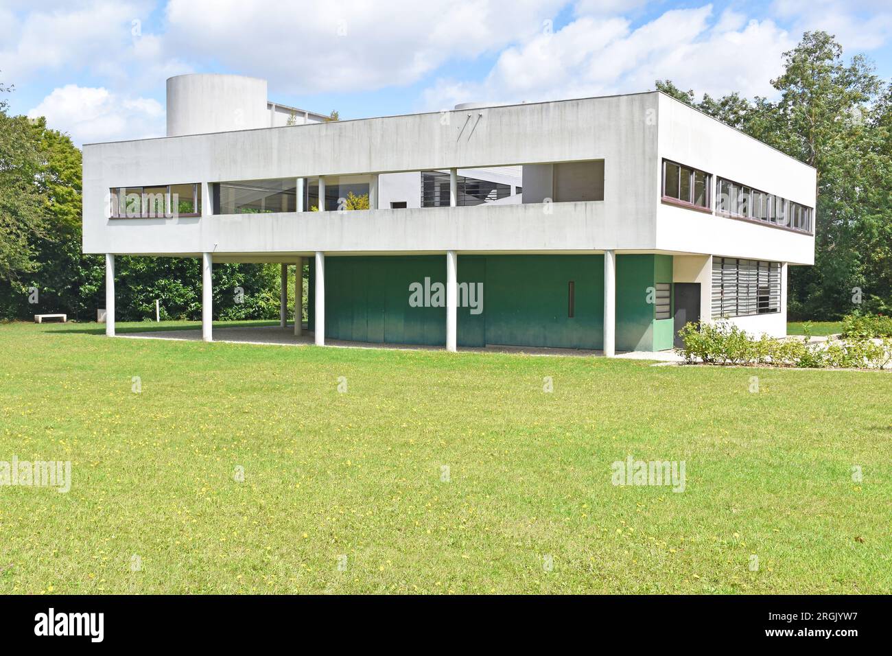 Villa Savoye, a masterpiece of the Modern Movement, architect Le ...