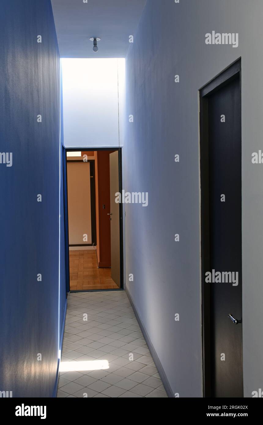 Villa Savoye, a masterpiece of the Modern Movement, architect Le ...