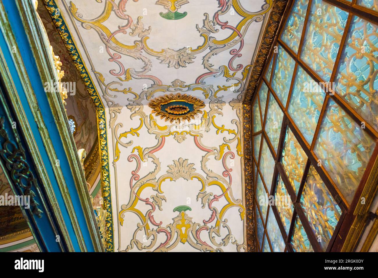 Audience chamber in the imperial palace hi-res stock photography and ...