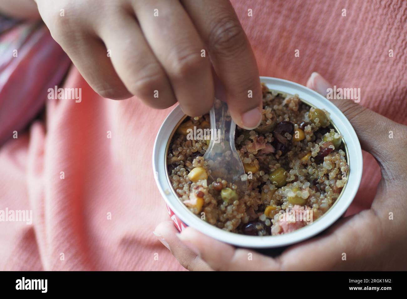 Aluminum shiny food can hi-res stock photography and images - Alamy