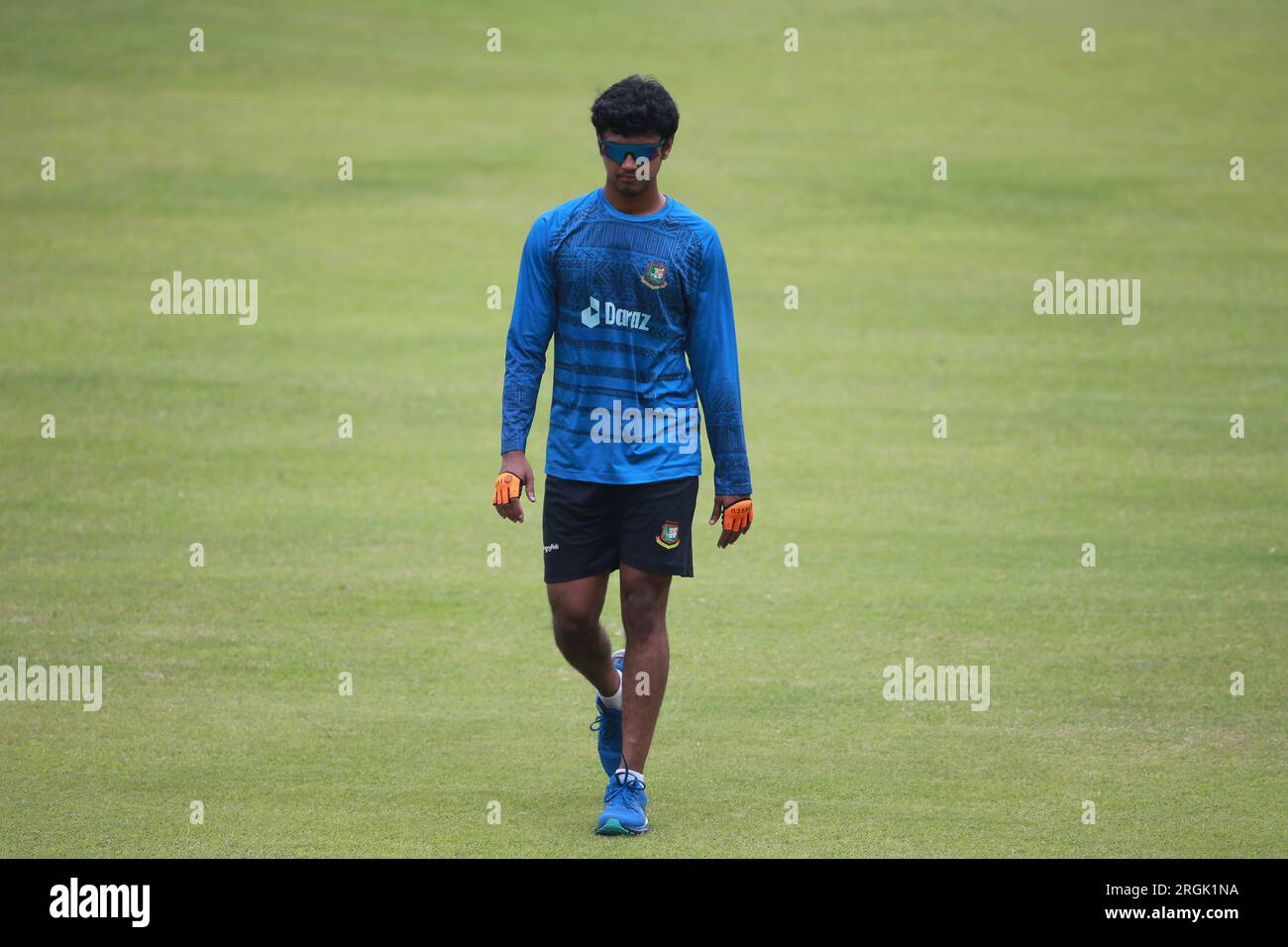 Hasan mahmud during Bangladeshi national cricketers attend practice ...