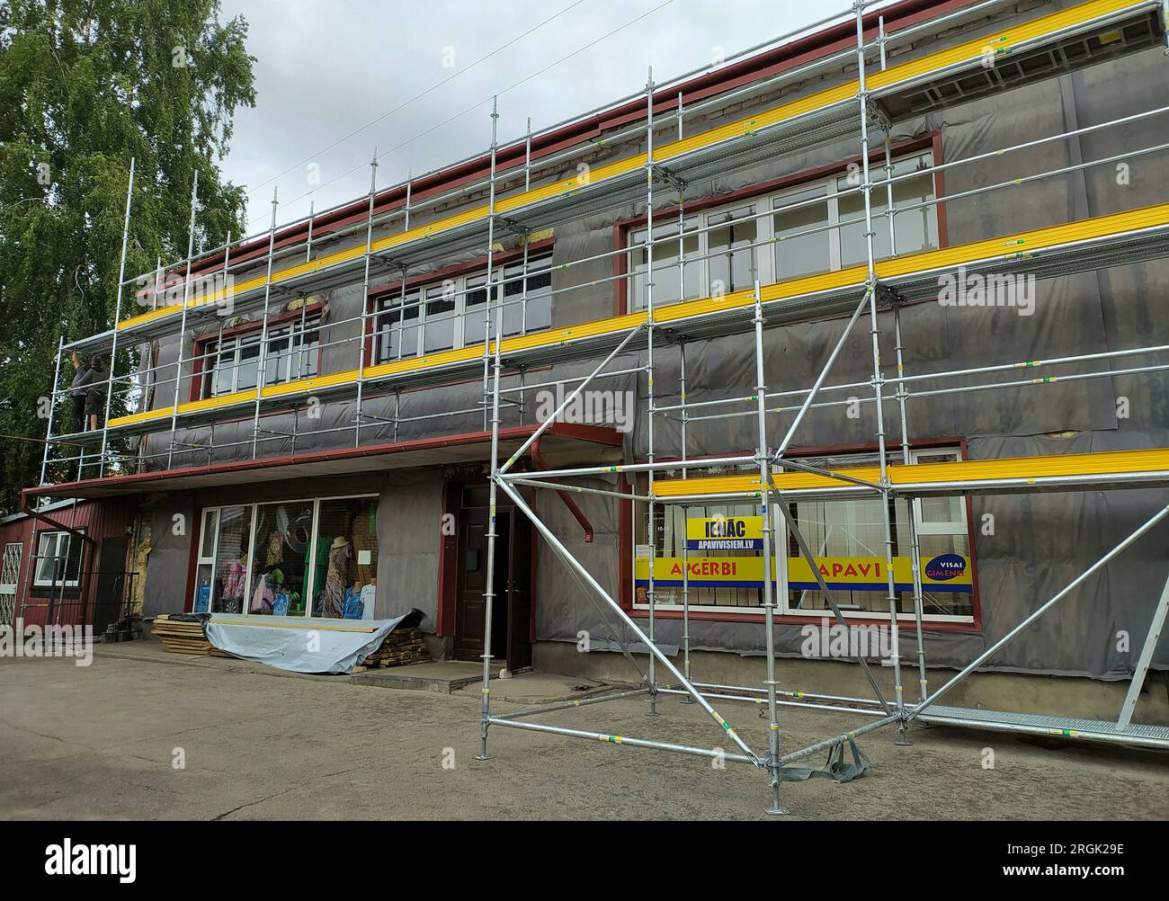 Aluminum steel scaffolding in Riga's Bolderaja microdistrict ...