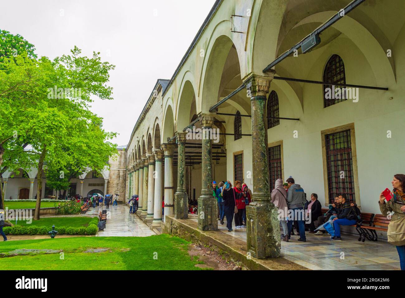 Exterior layout of courtyard hi-res stock photography and images - Alamy