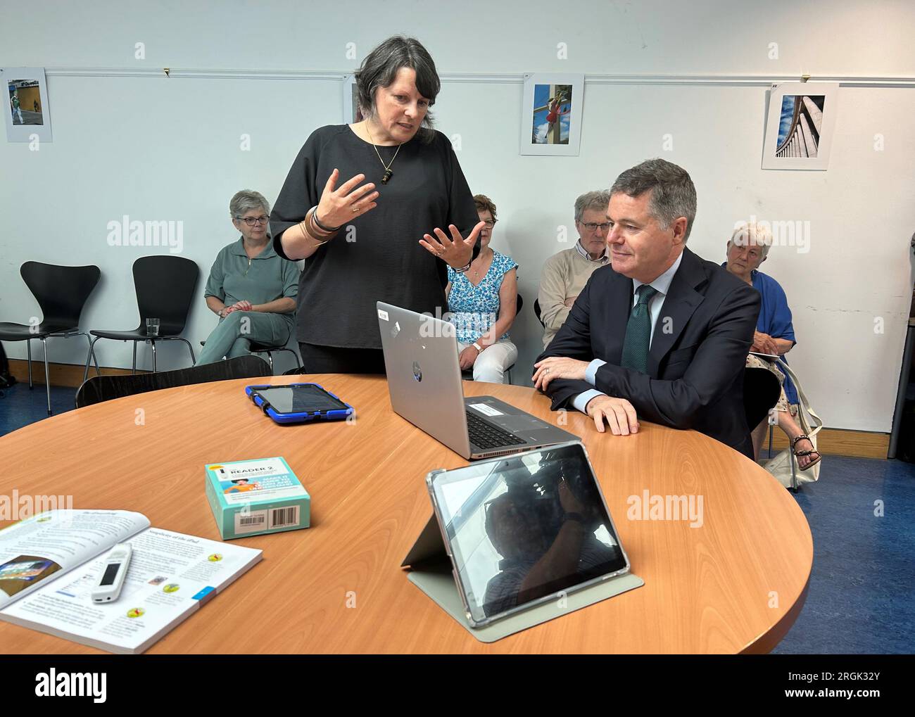 Senior Librarian Clodagh Kingston speaks to Minister for Public ...