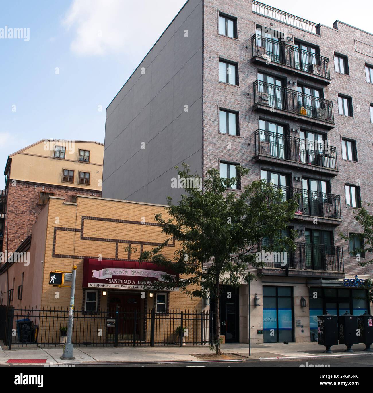 Gentrification of New York City-Brooklyn Stock Photo - Alamy