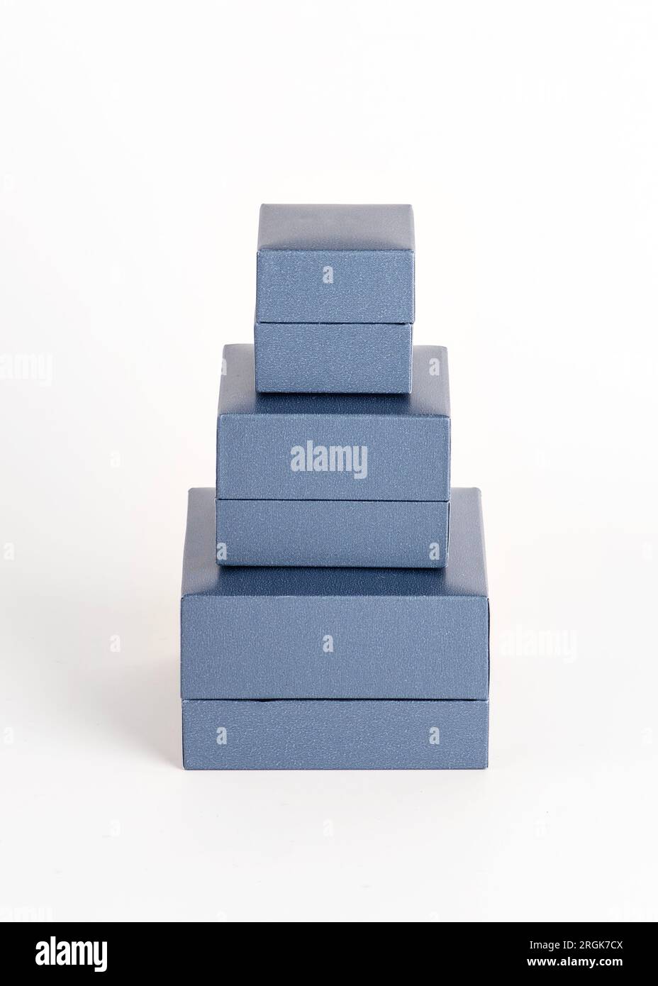 Jewelry Boxes on white background. Various sizes jewelry boxes opened ...