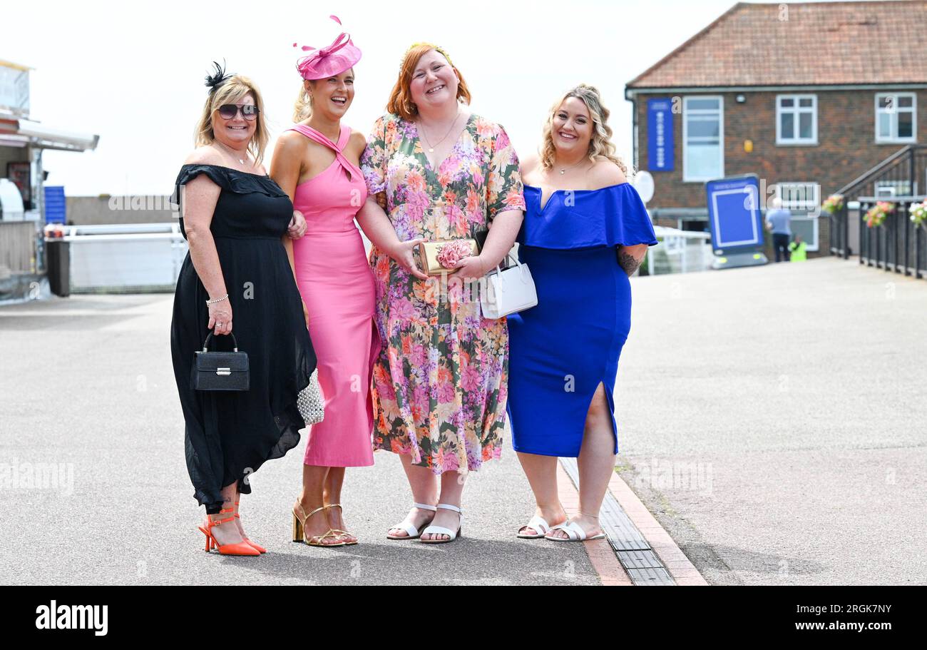 Brighton UK 10th August 2023 - Plenty of fabulous hats and dresses on ...
