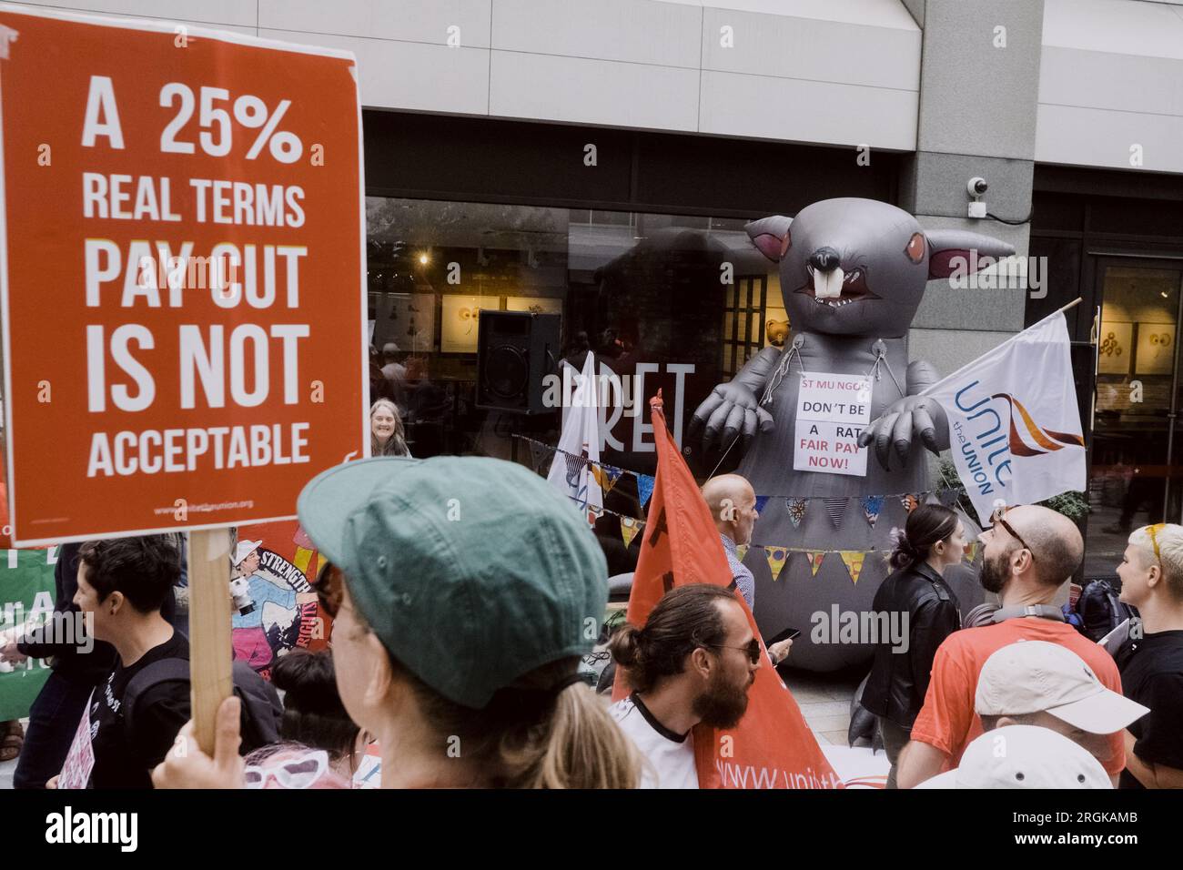 St mungos strike hi-res stock photography and images - Alamy