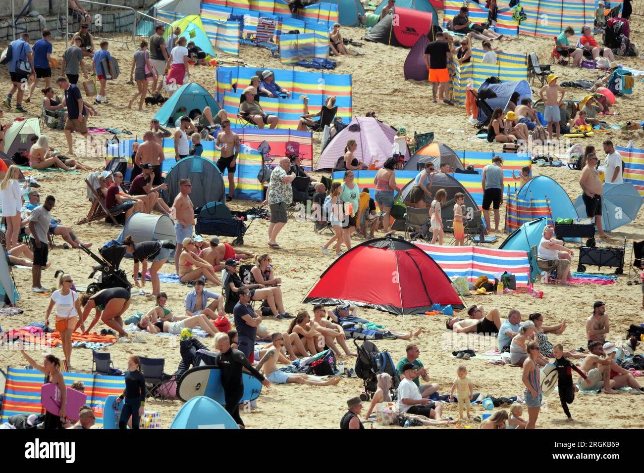 Boardmasters Festival of music, Under 18 women surfing contest. Fistral ...