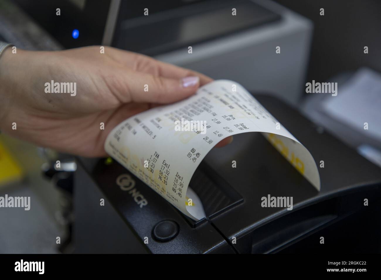 Printed receipt hi-res stock photography and images - Alamy