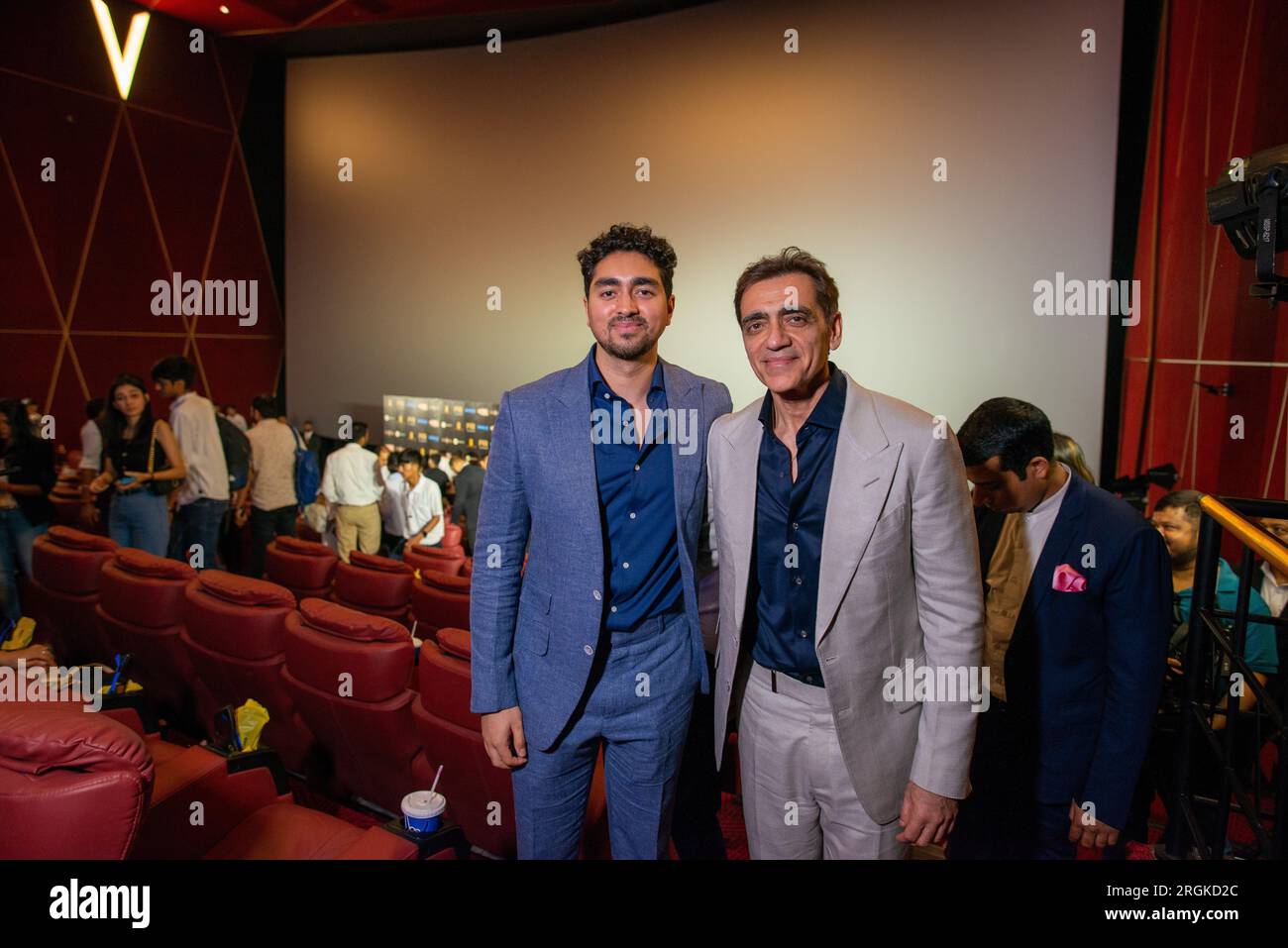 Imax screen hi-res stock photography and images - Alamy