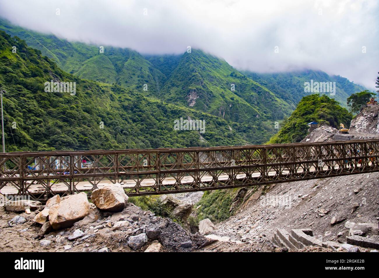 Nepal trail bridge forest hi-res stock photography and images - Alamy