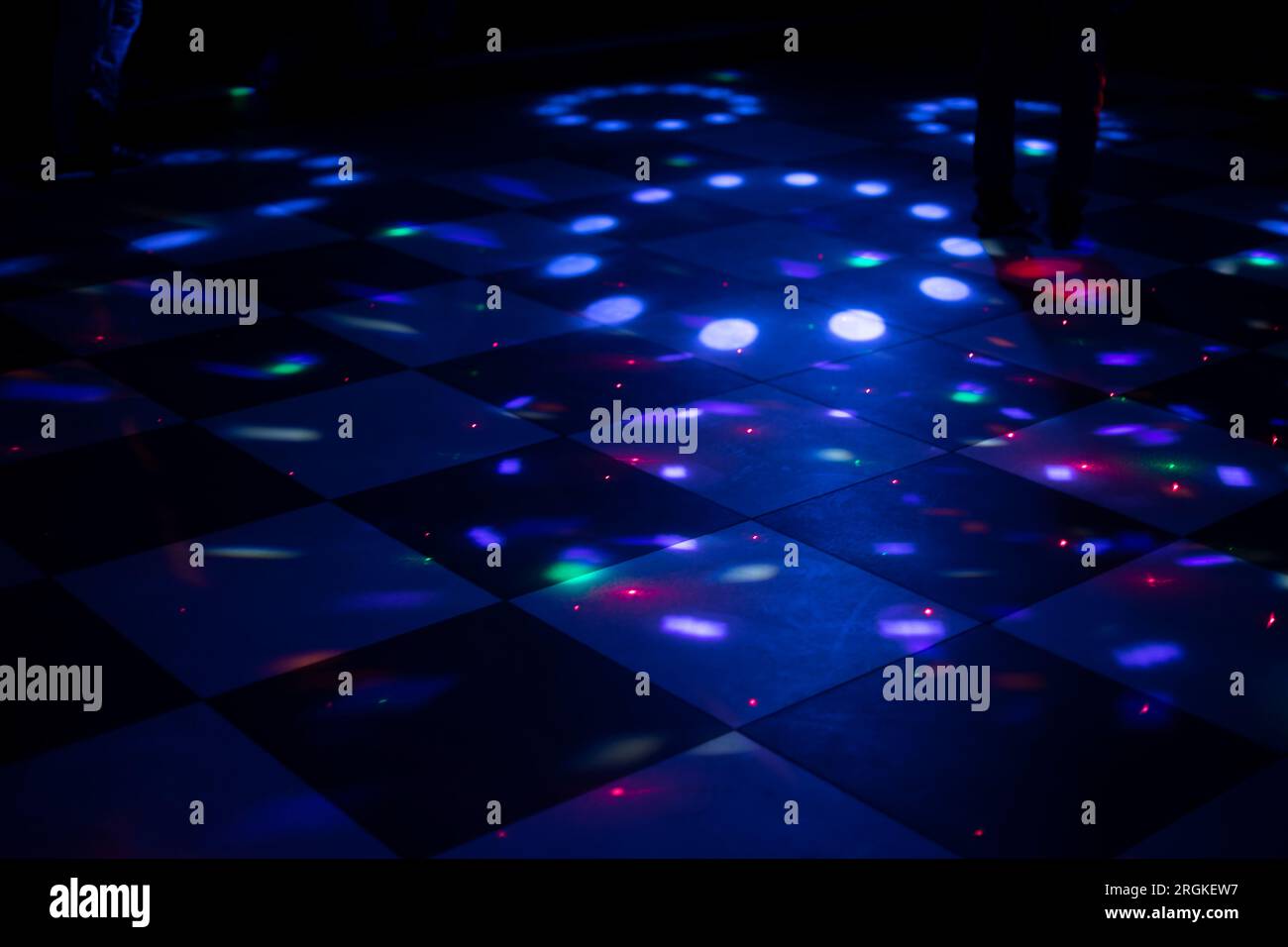 Empty disco dance floor hi-res stock photography and images - Alamy