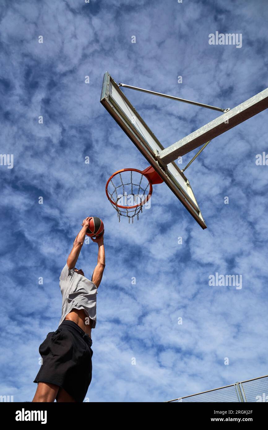 Muscular male angel hi-res stock photography and images - Alamy