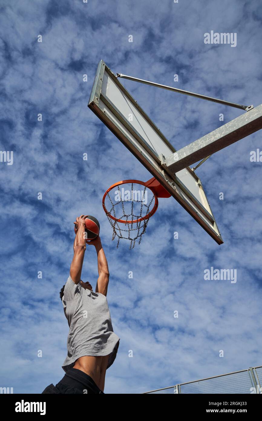 Dunk low hi-res stock photography and images - Alamy