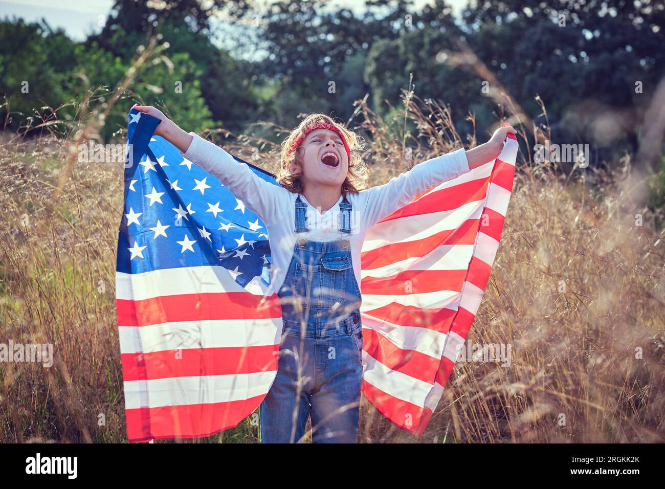 American national anthem and sing hi-res stock photography and images ...