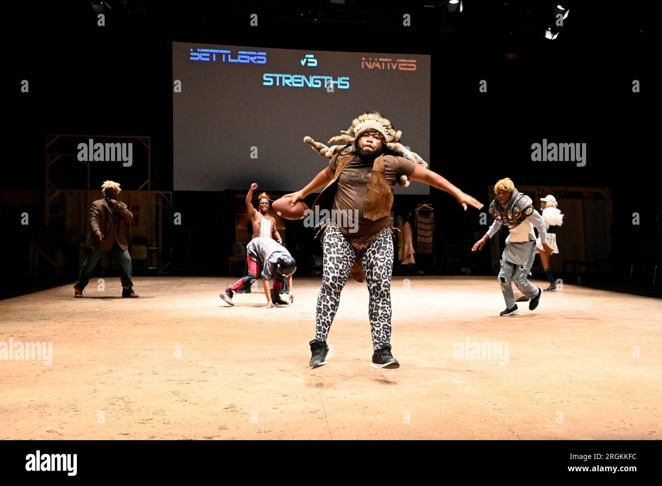 Theatre actors stage african hi-res stock photography and images - Alamy