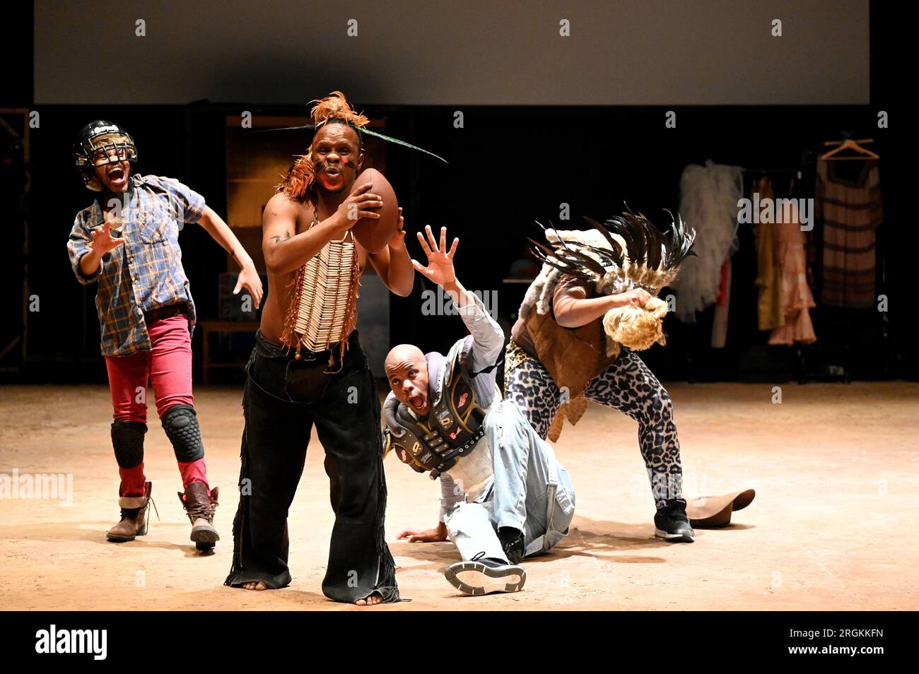 Theatre actors stage african hi-res stock photography and images - Alamy