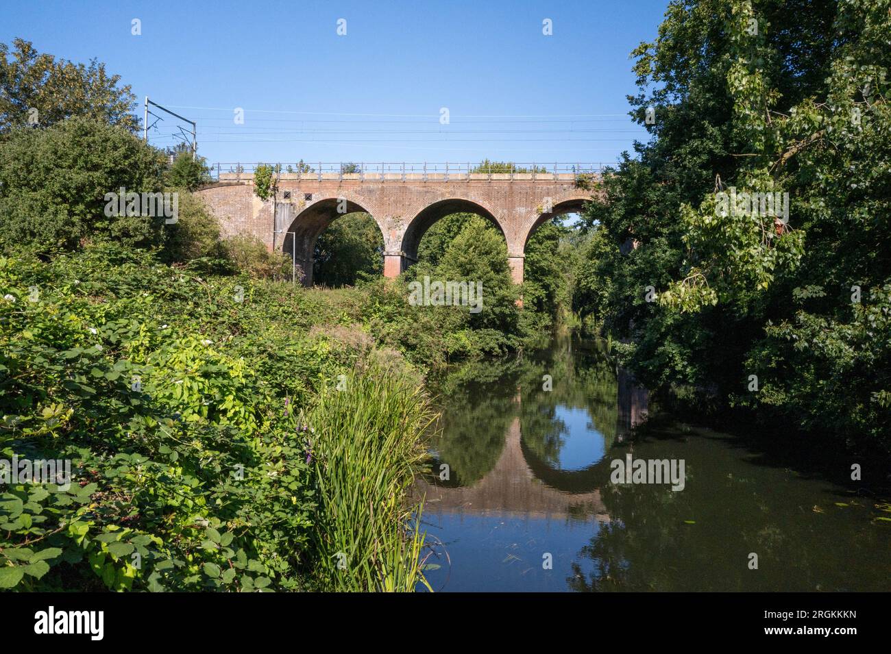 Brick viaduct hi-res stock photography and images - Alamy