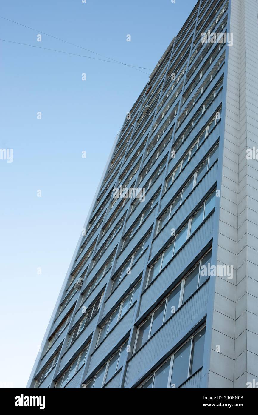 Residential building modern architecture hi-res stock photography and ...