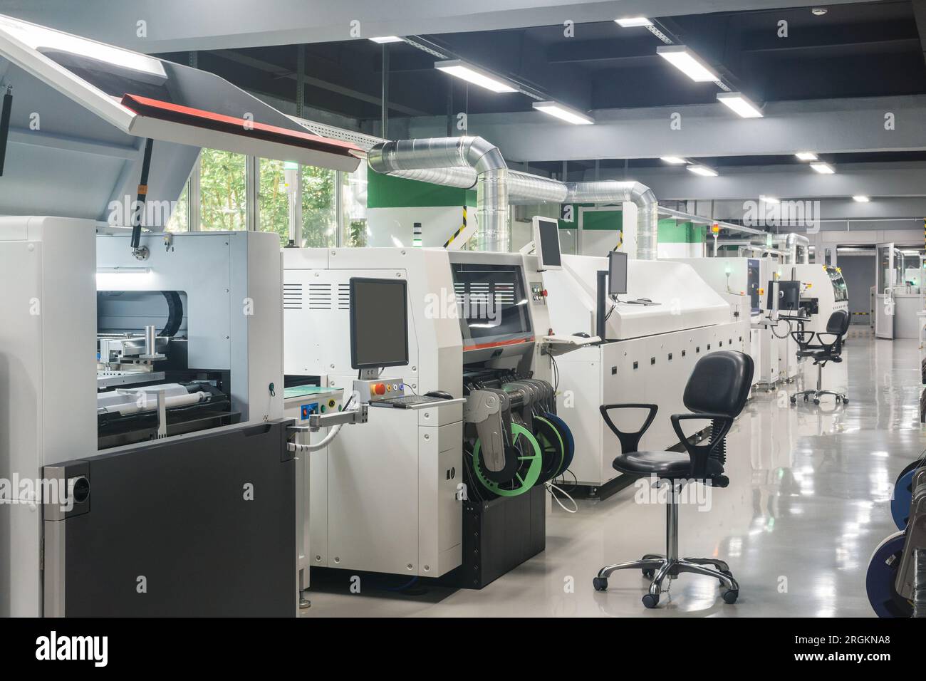 Circuit board manufacturing hi-res stock photography and images - Alamy