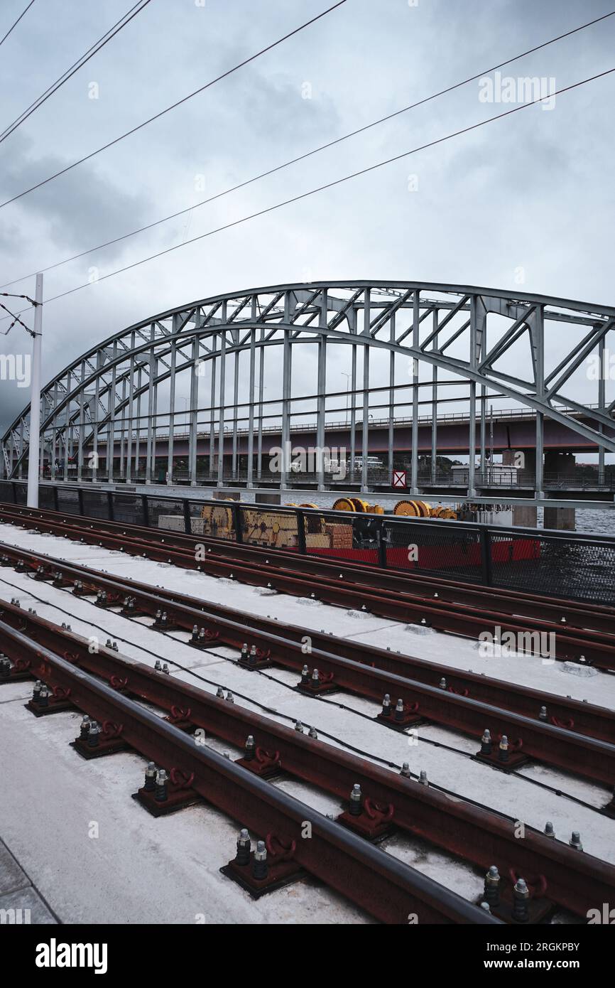 View covered railroad bridge hi-res stock photography and images - Alamy