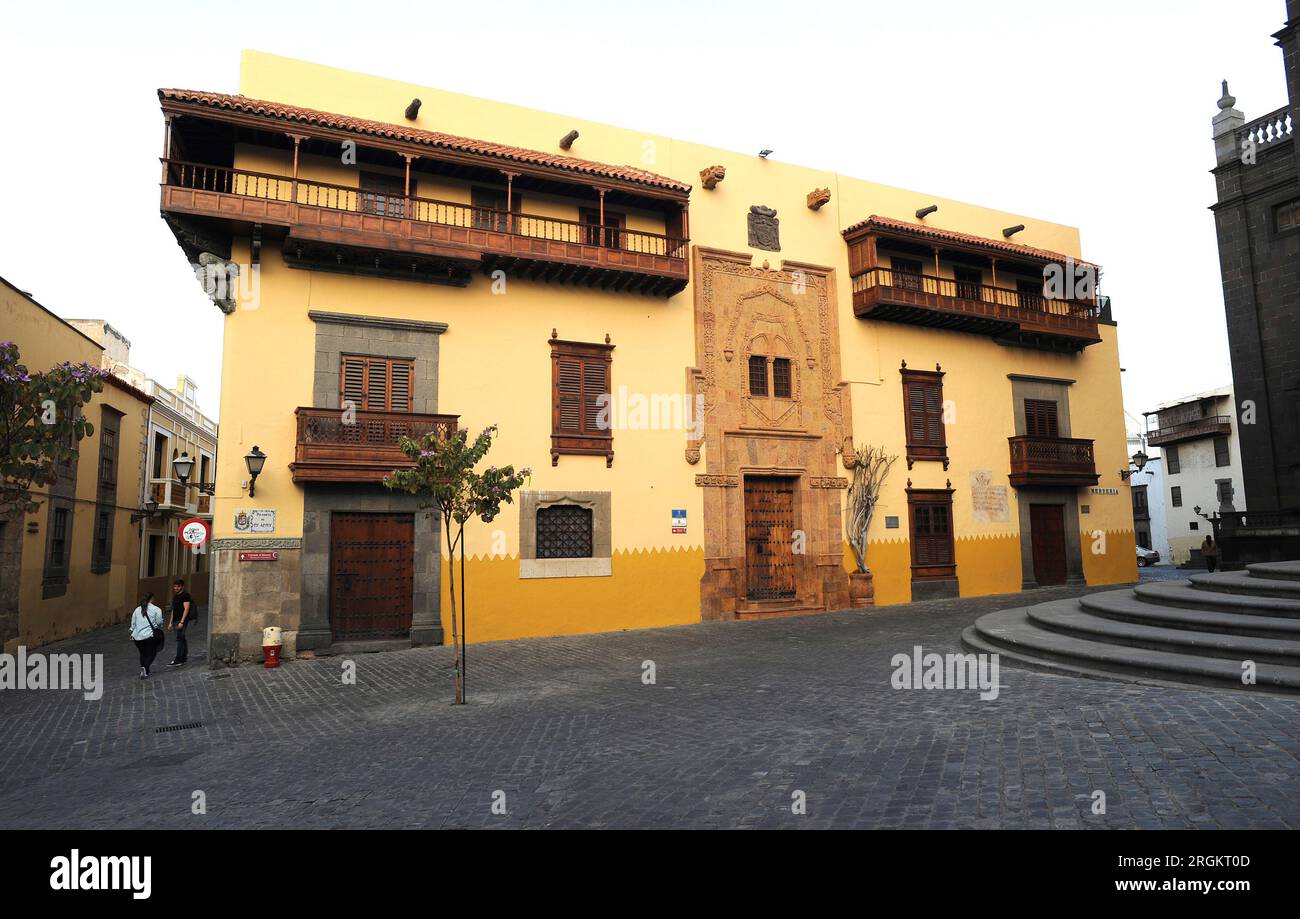 Casa de Colon, western facade (16th century). Las Palmas de Gran ...