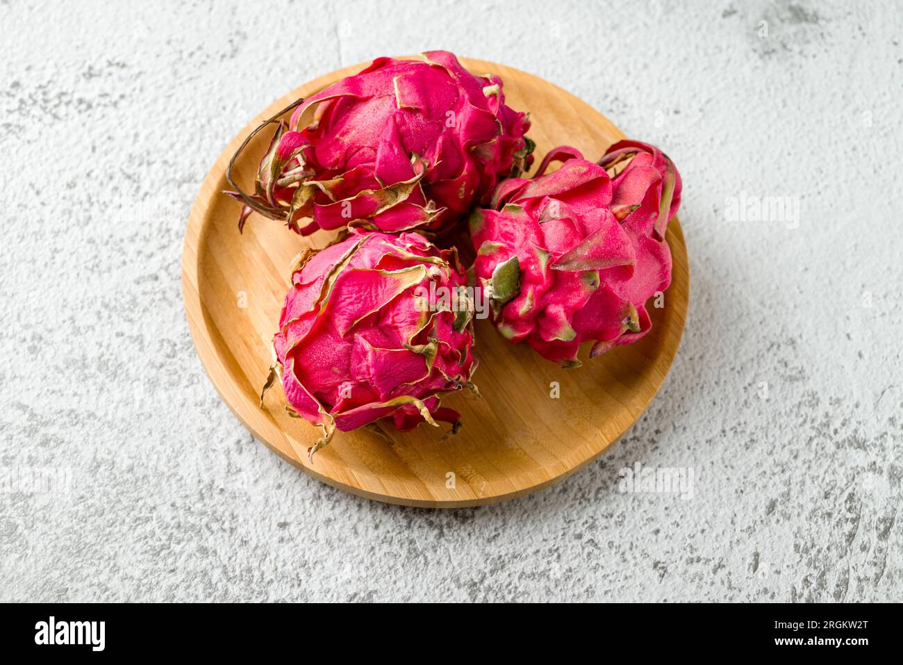 Dragon fruit pitahaya tropical hi-res stock photography and images - Alamy