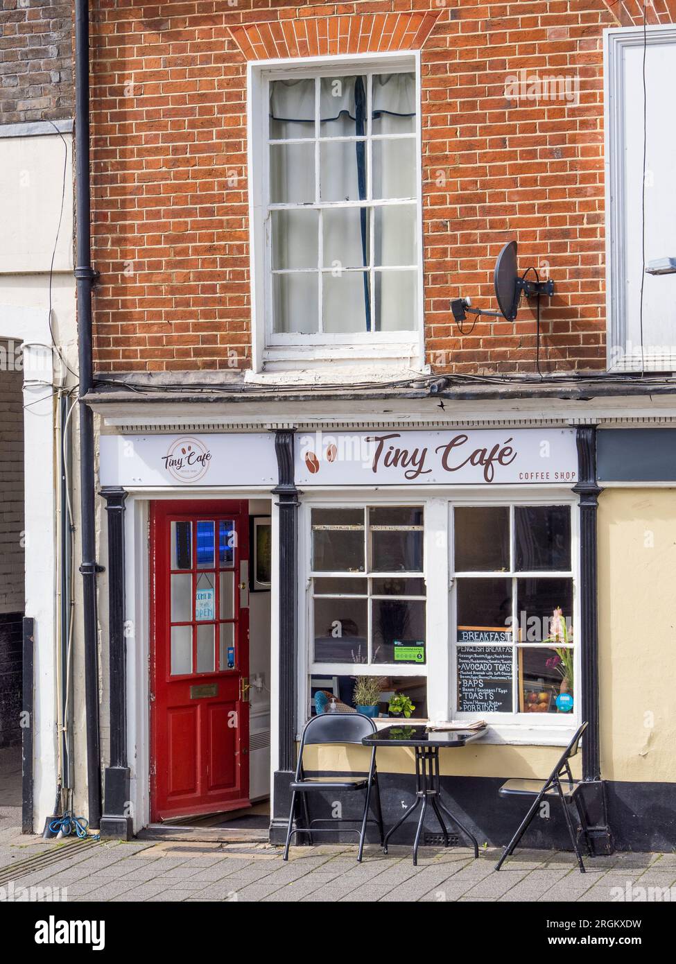 Tiny cafe newbury hi-res stock photography and images - Alamy