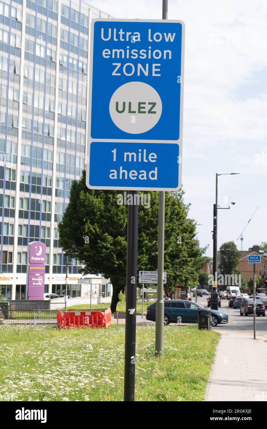 London, UK.10 Aug 2023. A general view of ULEZ (Ultra Low Emission Zone ...