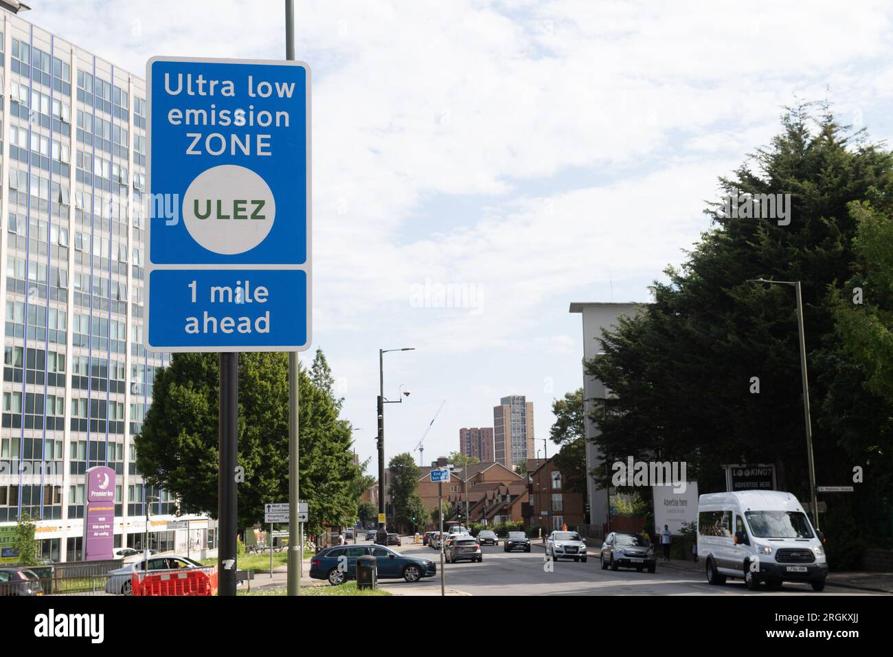 London, UK.10 Aug 2023. A general view of ULEZ (Ultra Low Emission Zone ...