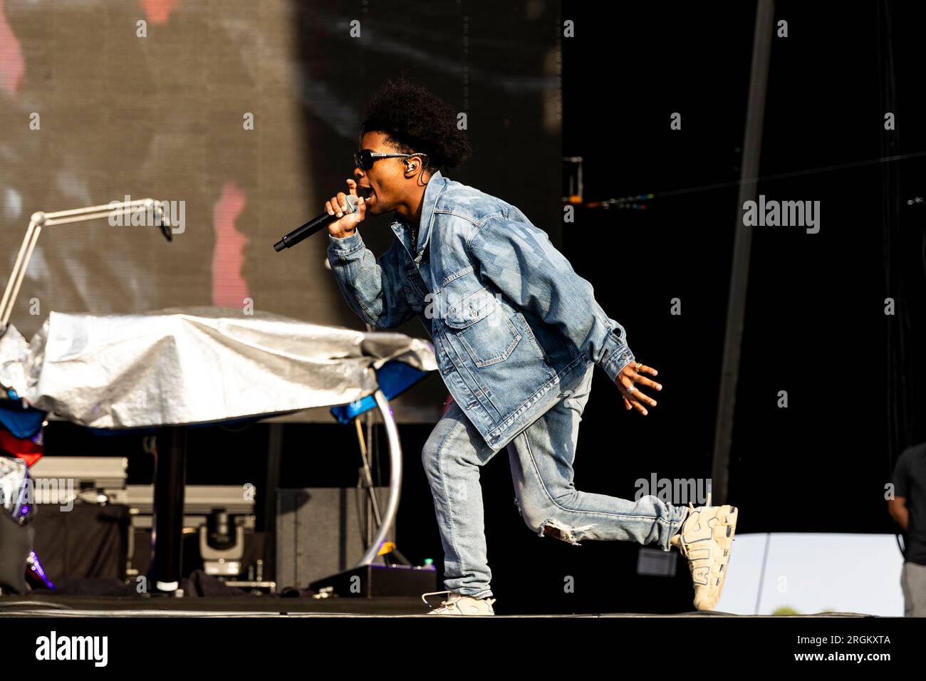 D4vd photos hi-res stock photography and images - Alamy