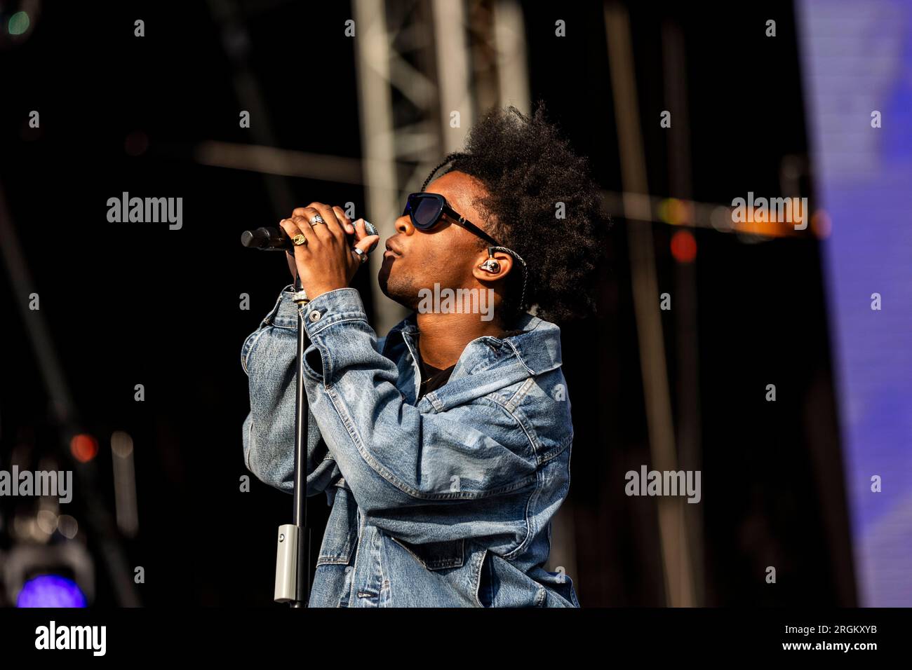 D4vd photos hi-res stock photography and images - Alamy