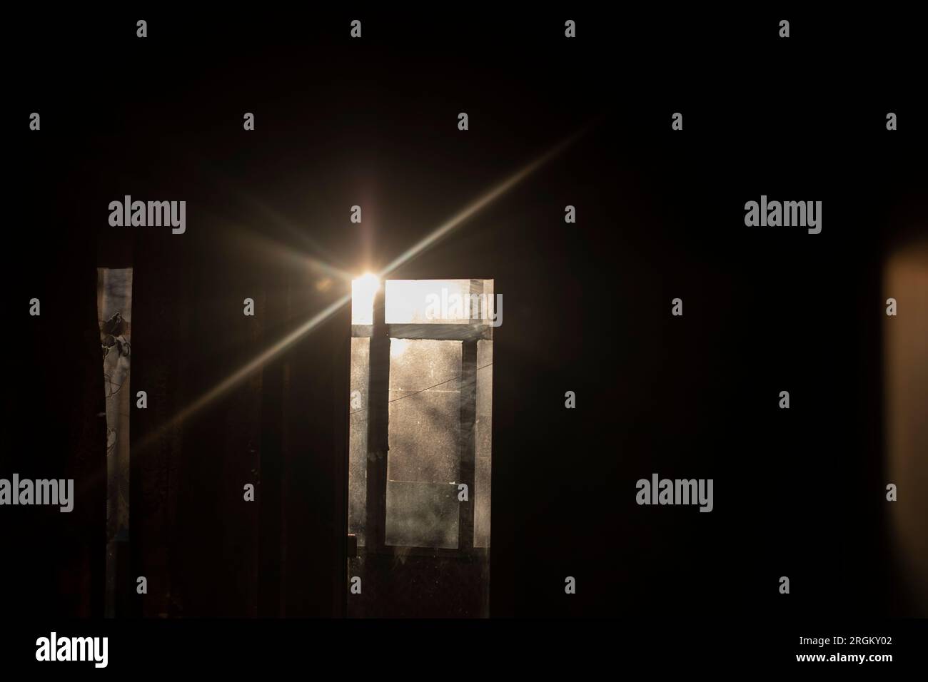 Light through glass hi-res stock photography and images - Alamy