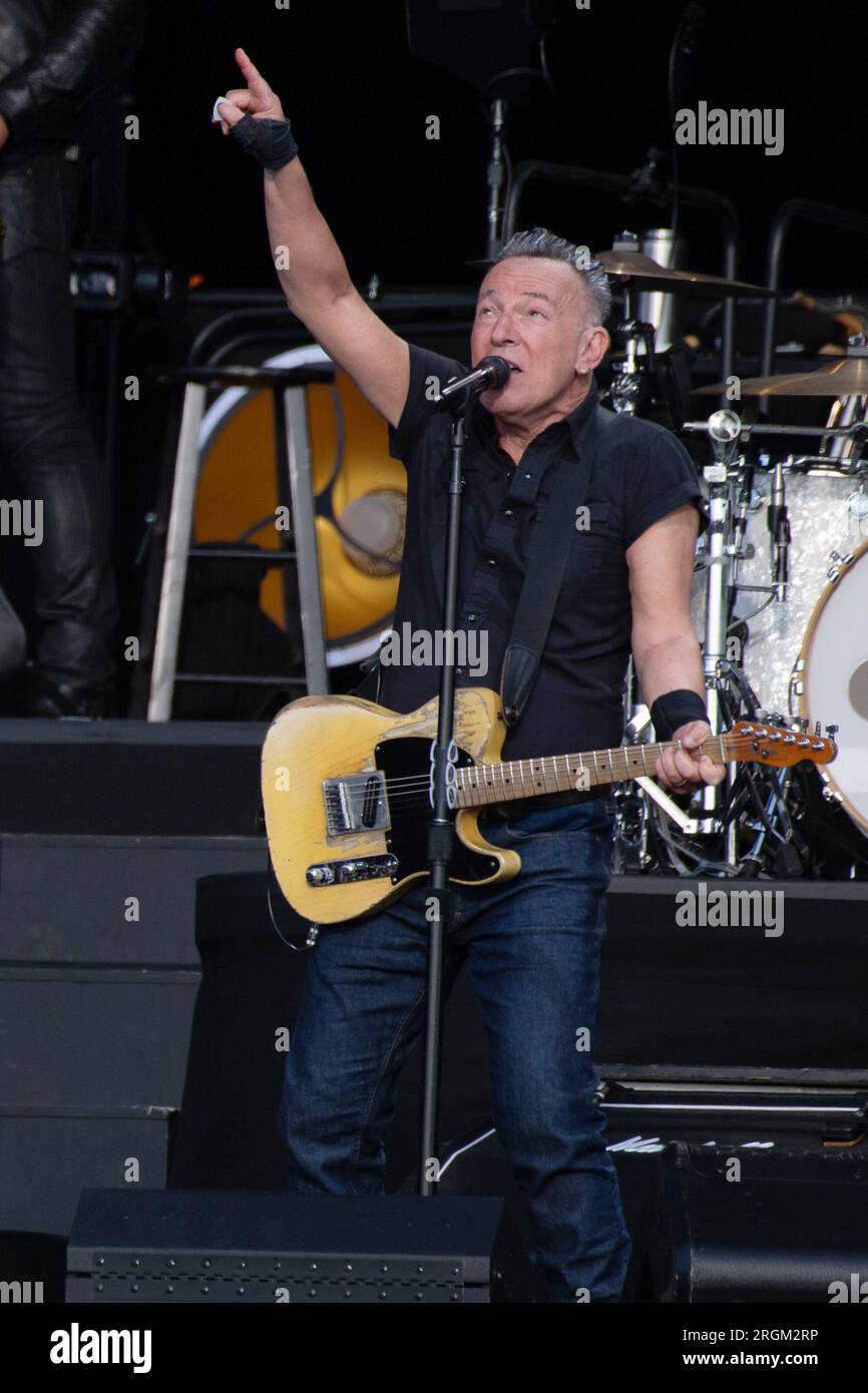 London, UK. 06 Jul, 2023. Pictured: Bruce Springsteen performing at BST ...